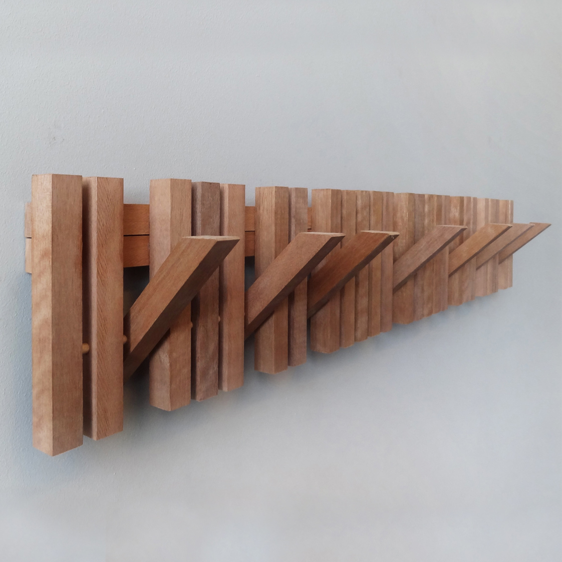 MARIMBA colgador de pared_ wall hanger | Domestika